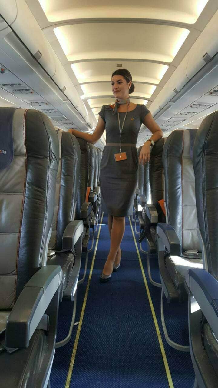 Βάσια Αντωνέα: Senior Cabin Crew στα 22 της χρόνια, μας μιλάει για όλα ...